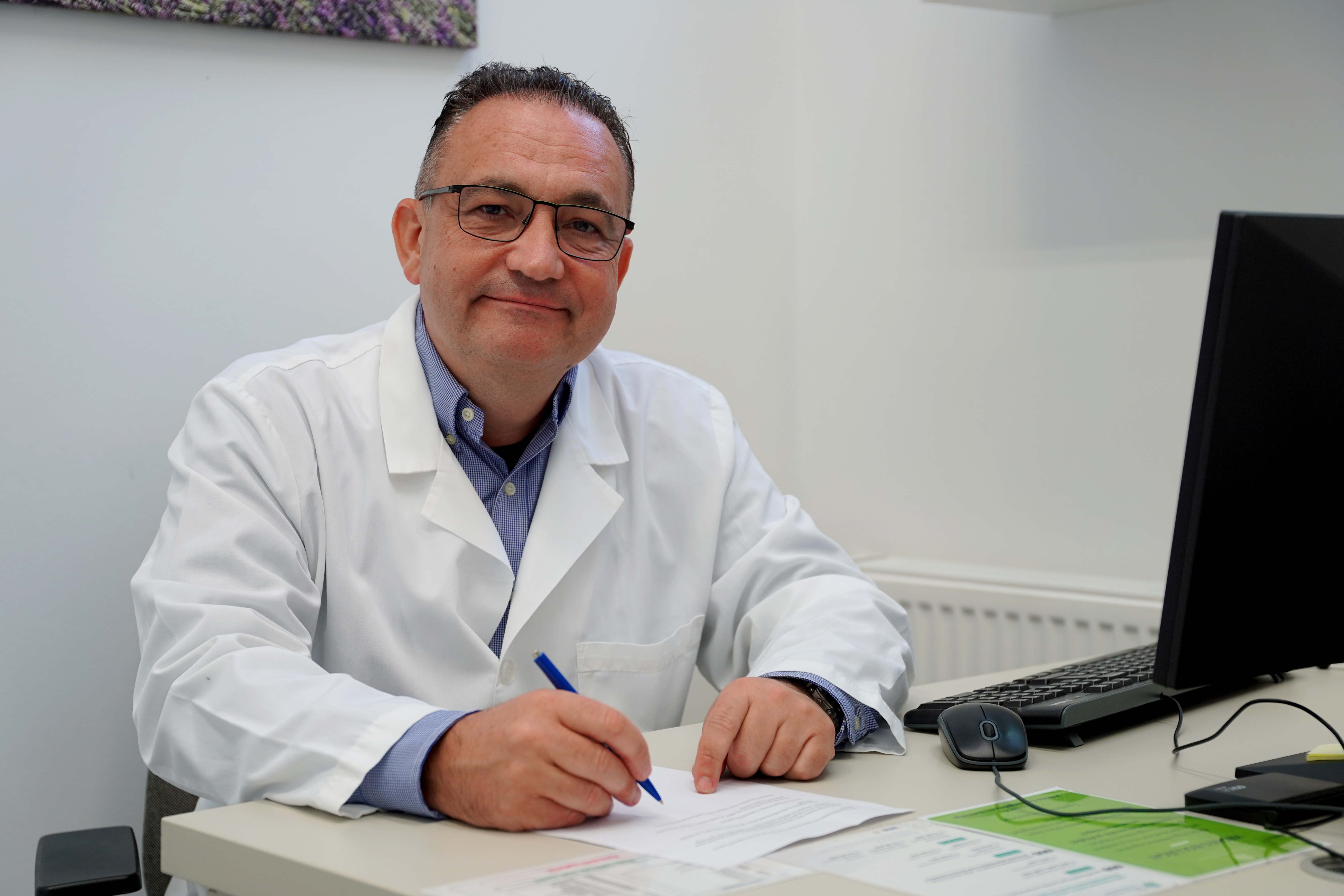 Partnerség és empátia a sebészetben - Interjú Prof. Dr. Máthé Zoltán ...